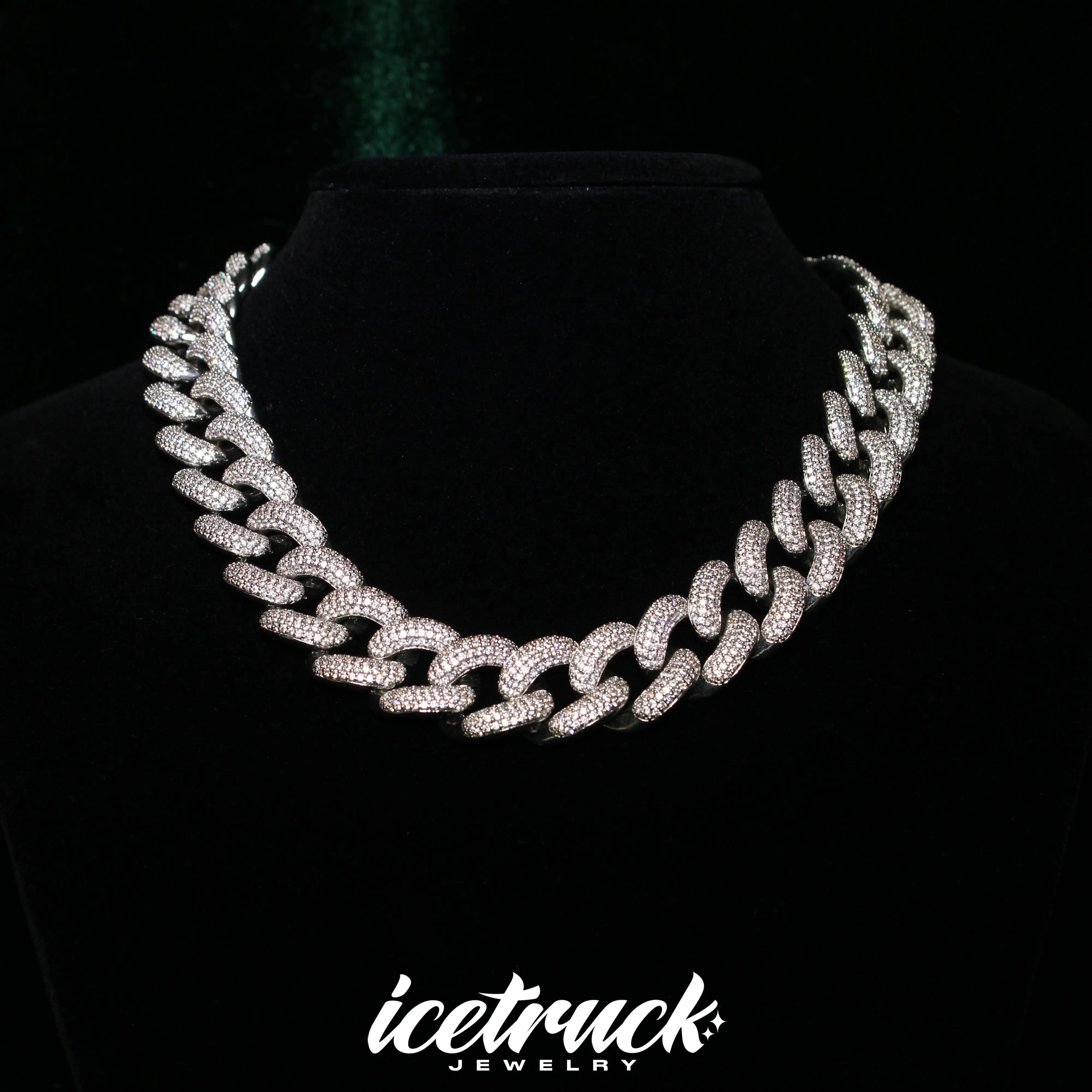 20mm Iced Cuban Link Chain in White Gold kaufen